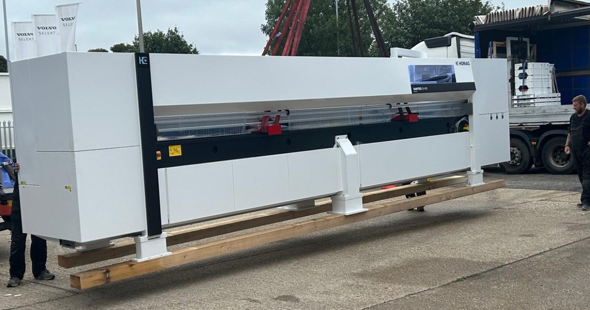HOMAG's SAWTEQ B-400 beam saw | Furniture & Joinery Production